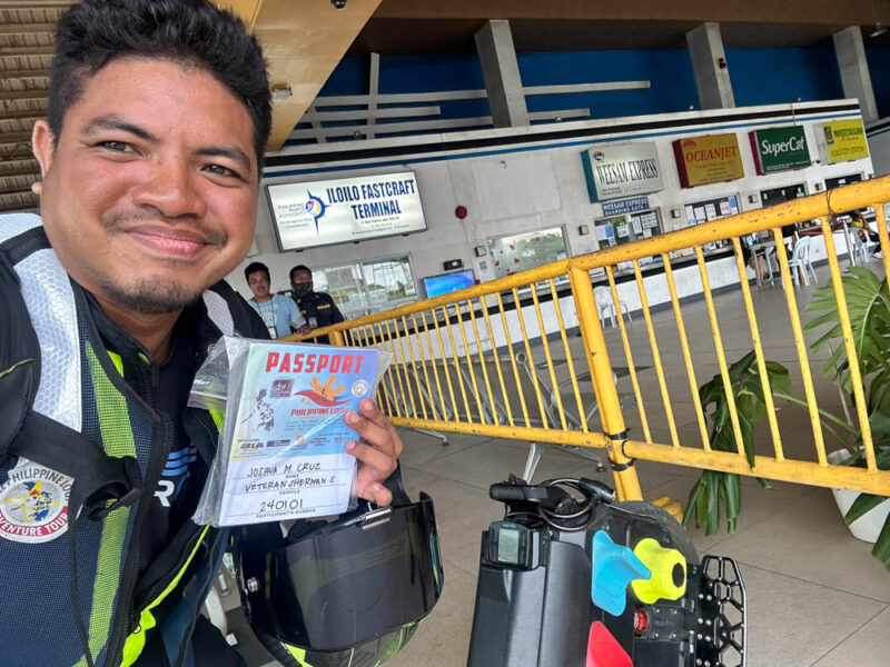 This man did a Philippine Loop Adventure Tour…on an electric unicycle ...