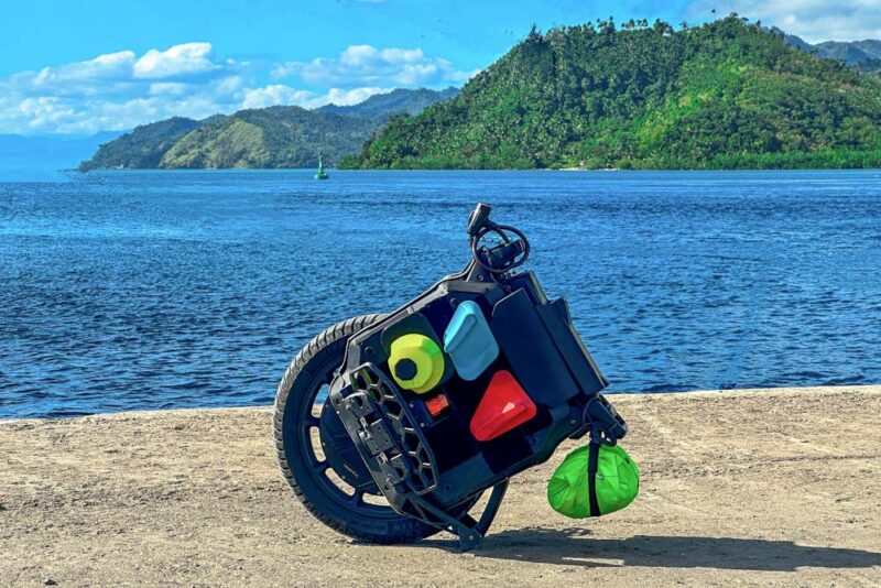 This man did a Philippine Loop Adventure Tour…on an electric unicycle ...