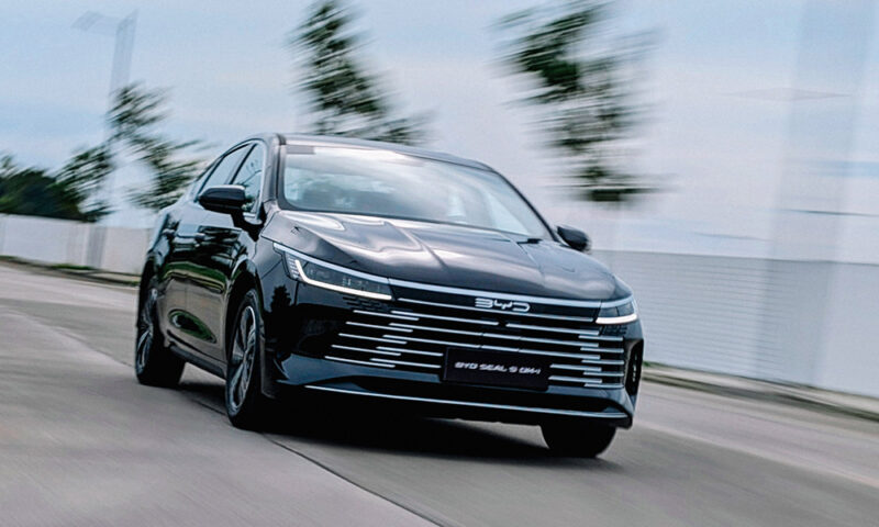 The BYD Seal 5 DM-i PHEV takes on the subcompact 4-door market | VISOR