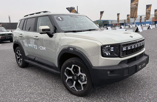 Photos: The Jetour T1 i-DM PHEV compact crossover SUV | VISOR