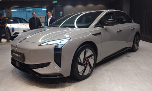 Hongqi PH introduces 2 new all-electric car models | VISOR