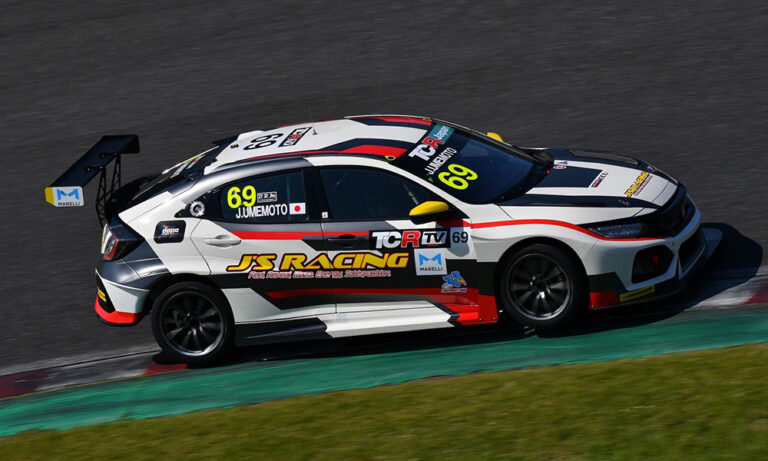 Someone has brought over a TCR race car to PH for local competitions ...
