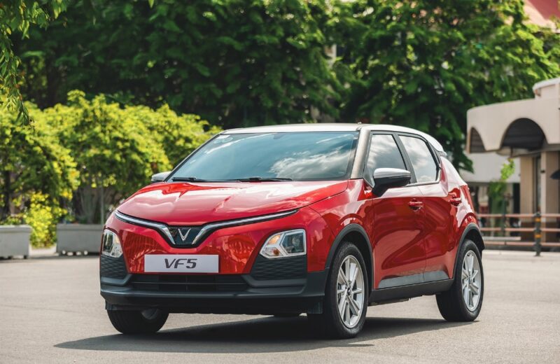 VinFast sets a Vietnamese record, reaching 100,000 cars sold in first 3 ...