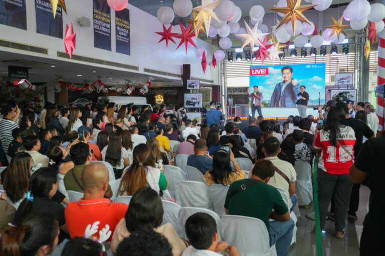 Coco Martin meets with Toyota Tamaraw owners in Marilao | VISOR